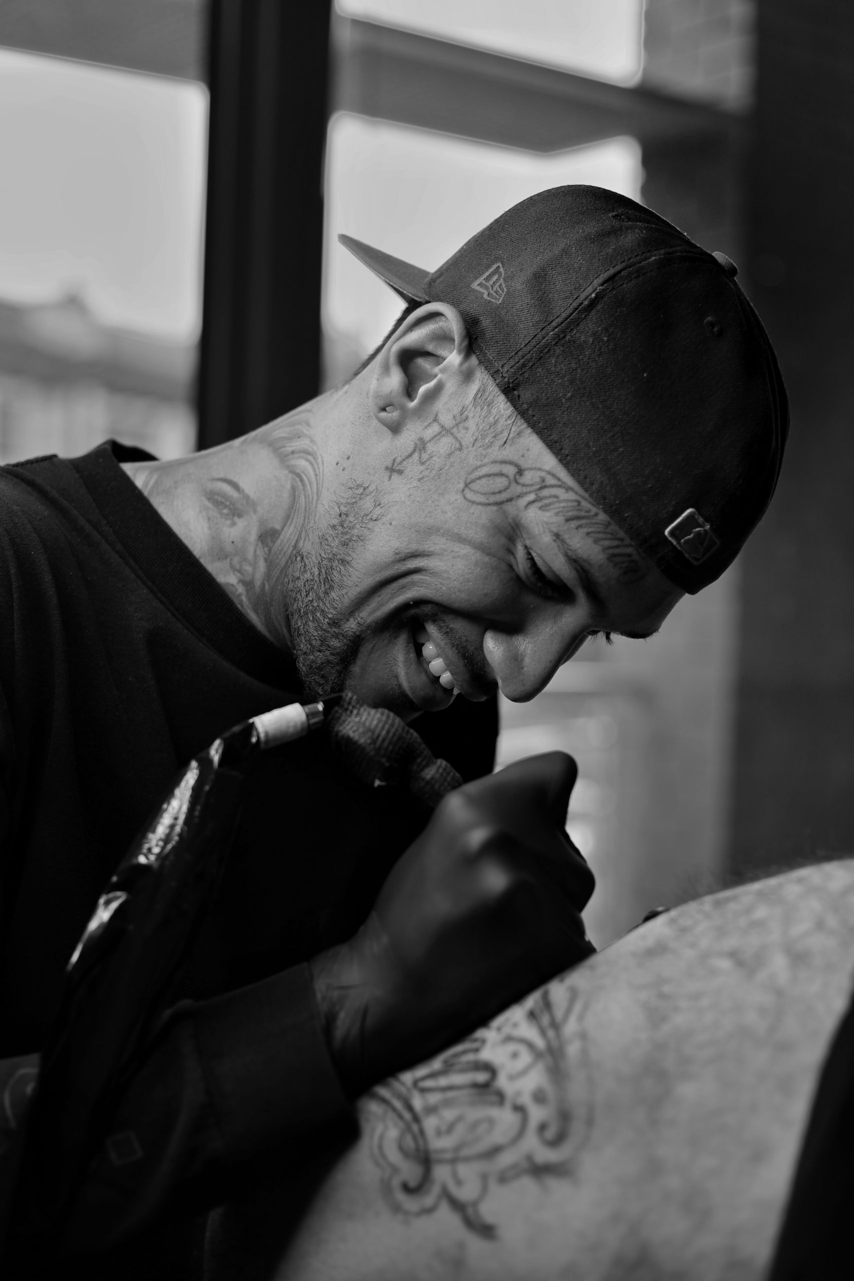 Descriptive Art Collective - Tattoo Studio